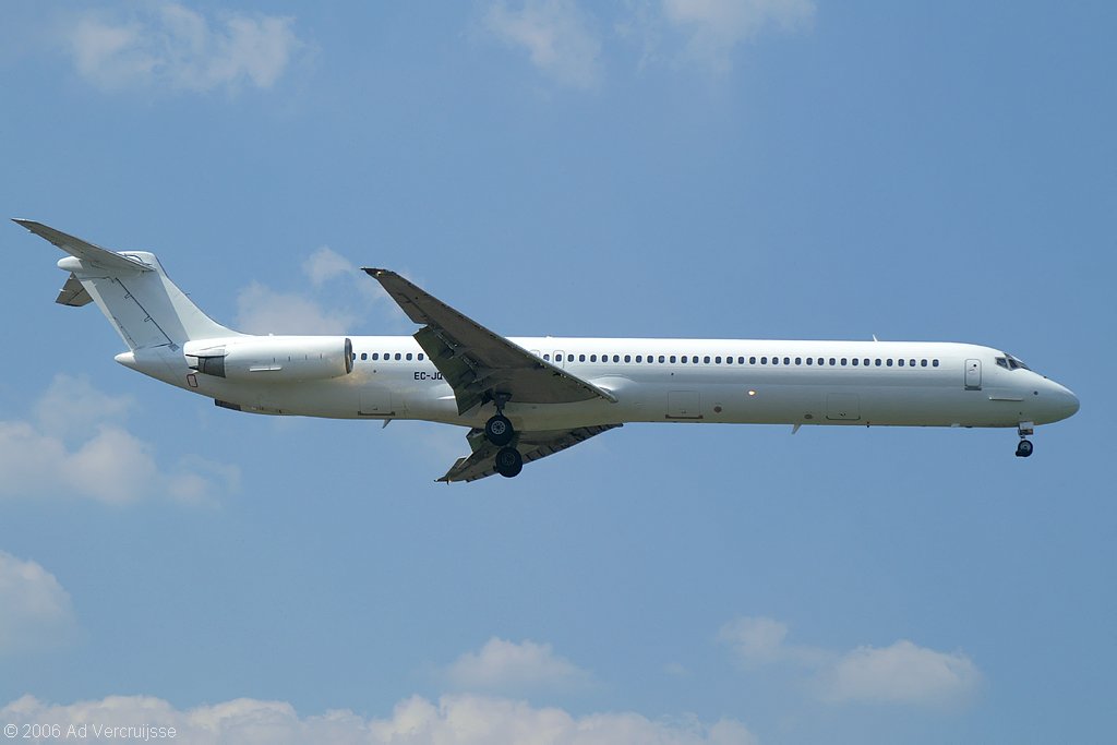 McDonnell Douglas MD-80 series photos
