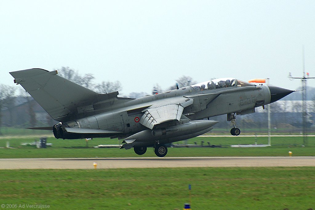 Panavia PA-200 Tornado photos