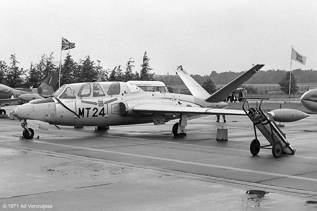 Fouga CM-170 Magister photos