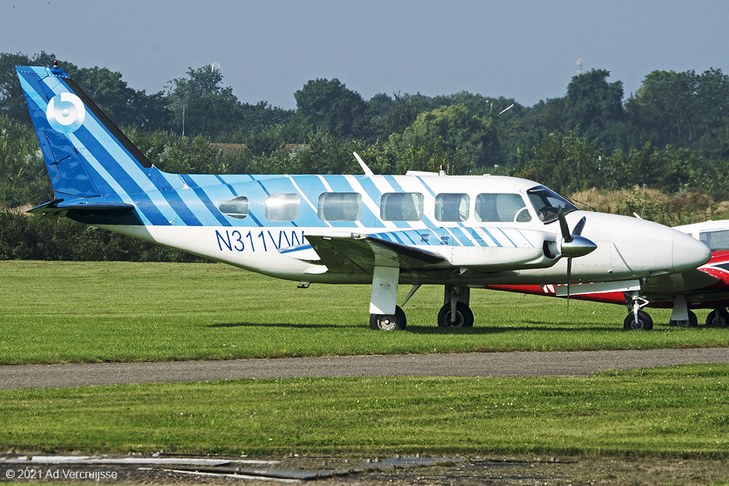 Piper PA-31 photos