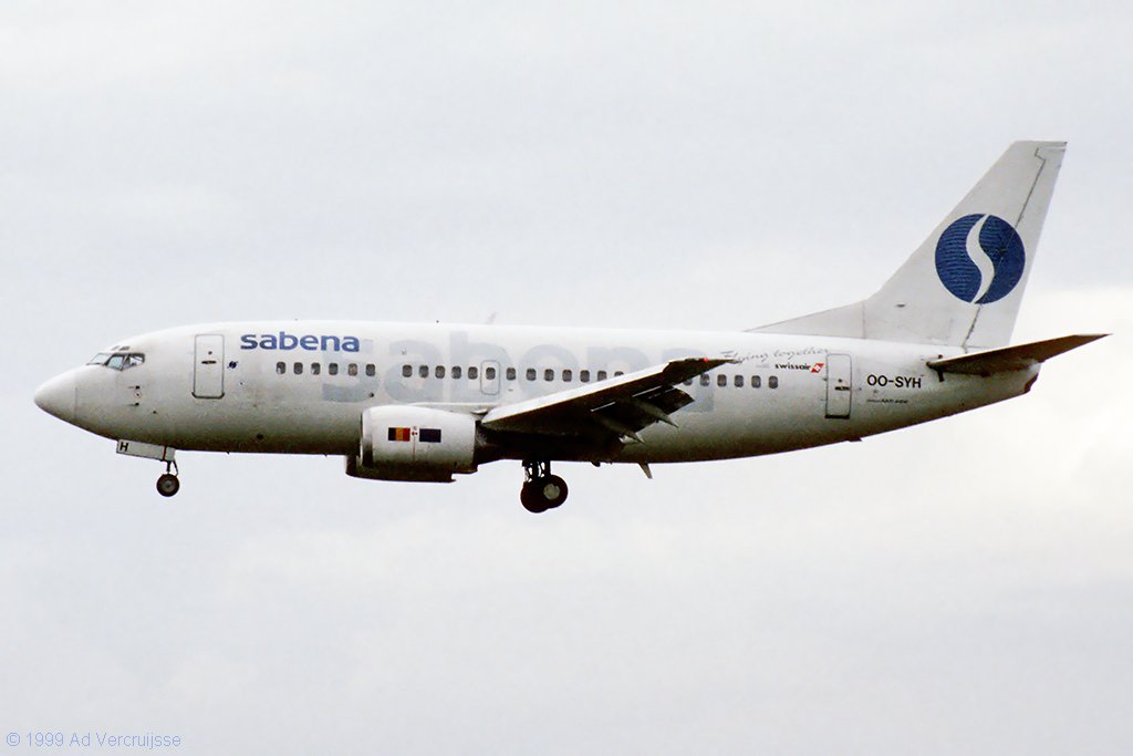 Boeing 737-500 photos