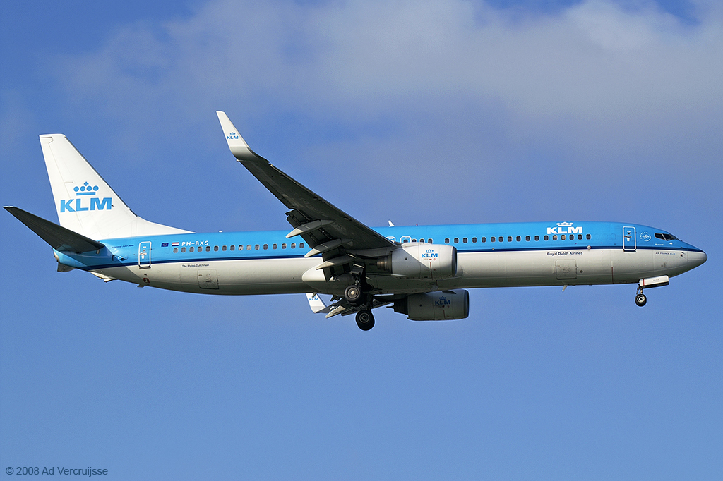 Boeing 737-900 photos