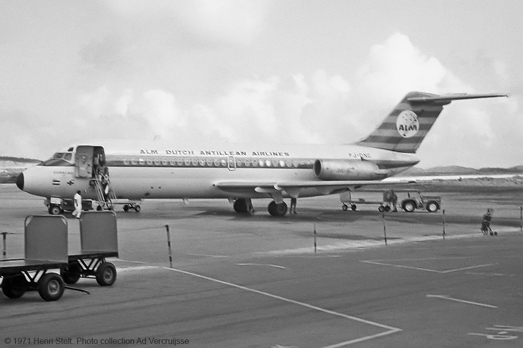 Douglas DC-9 photos