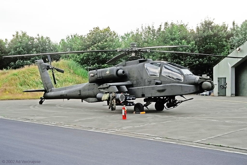 Hughes & Boeing H-64 Apache photos