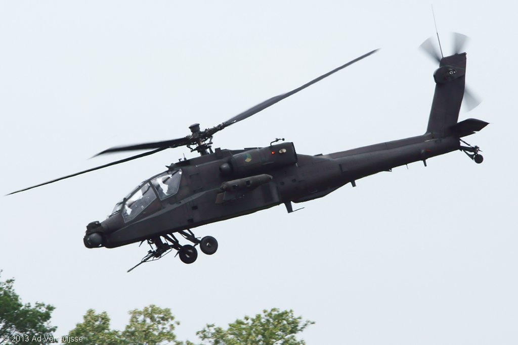 Hughes & Boeing H-64 Apache photos