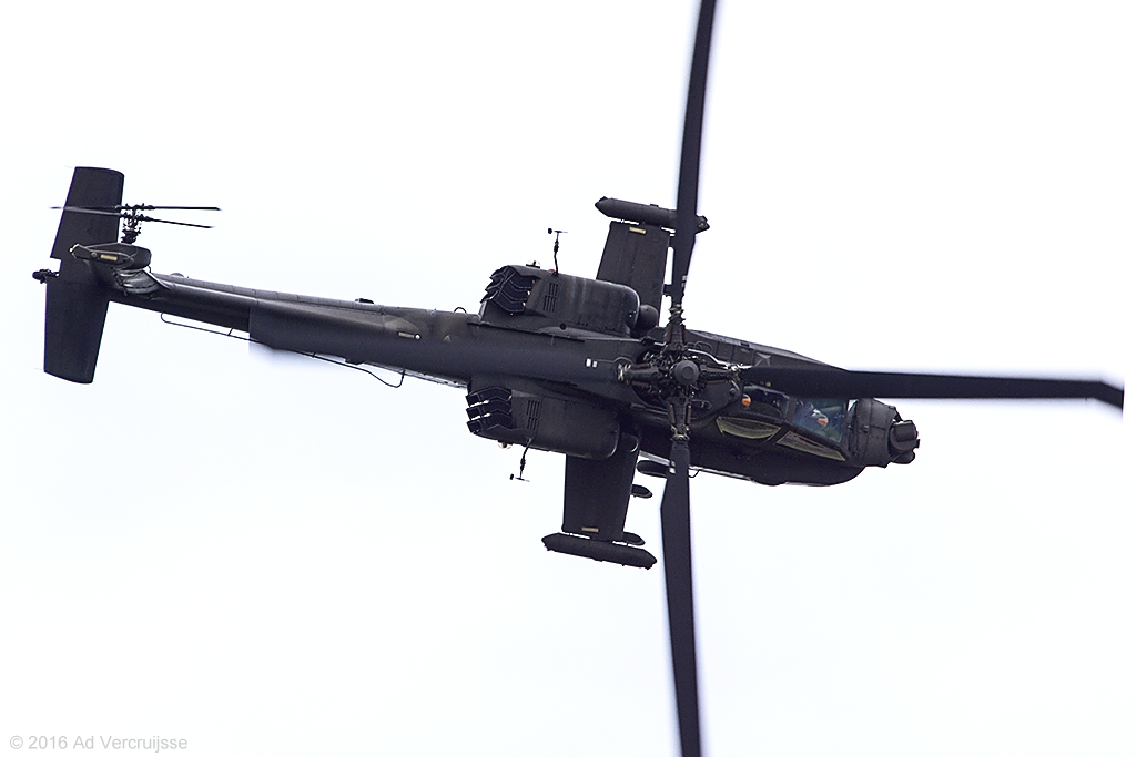 Hughes & Boeing H-64 Apache photos