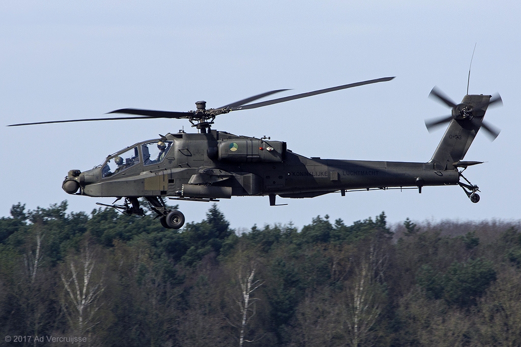 Hughes & Boeing H-64 Apache photos
