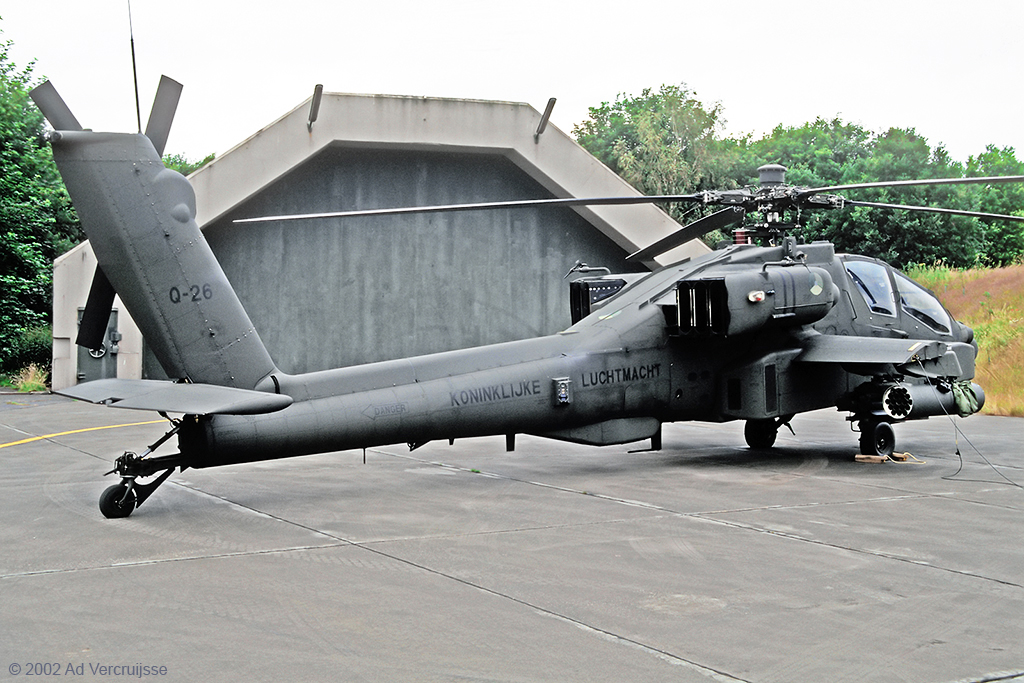 Hughes H-64 Apache photos